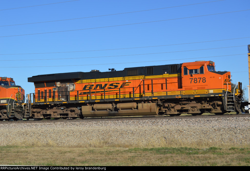 BNSF 7878 dead suffered fire damage